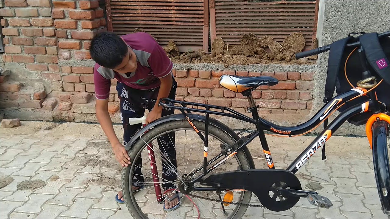 Gully gully mein cycle ride - YouTube