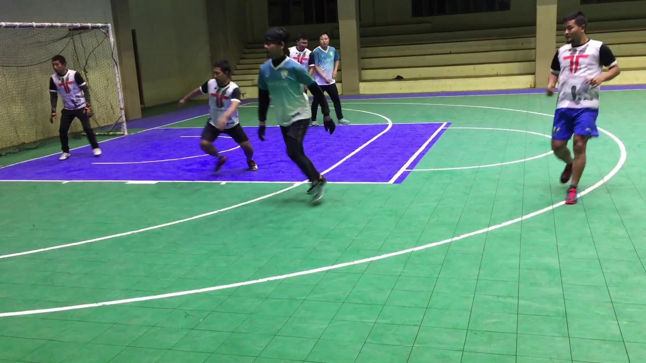 Electric Veng Hall ah intihhlim nan Futsal kan khel... - YouTube