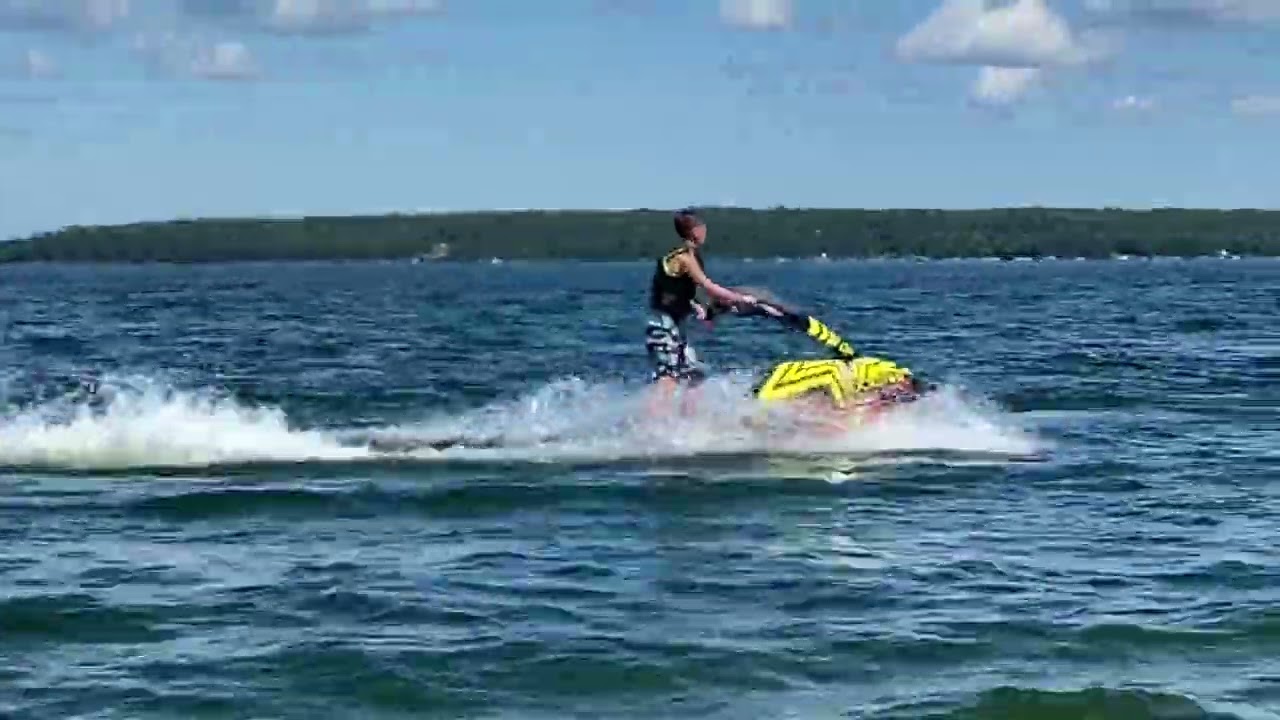 Vintage Kawasaki 650sx standup Jetski in action. - YouTube