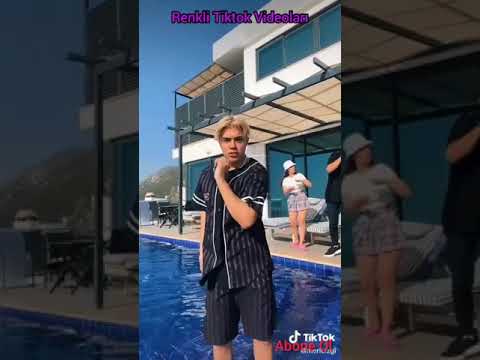 Meriç İzgi Şimdi Paylaştı💓Arkada Ne Oluyo Acaba😂