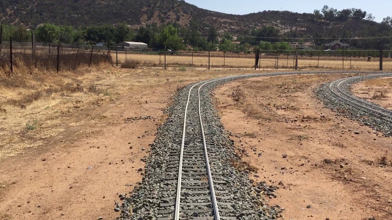 M&R Orchard Railroad_Outer Loop East Bound - YouTube