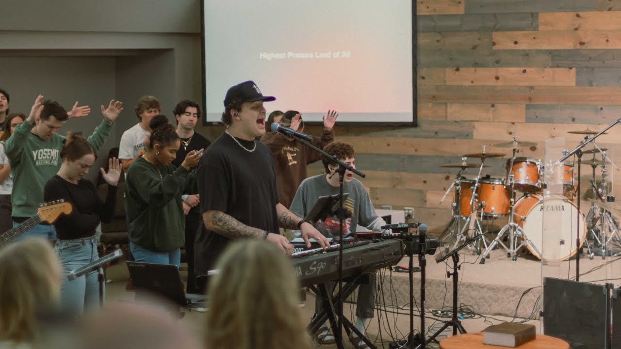 Be Enthroned (Live) Song Moment - Ryan Henderson & Caleb Tucker | 3.8. ...