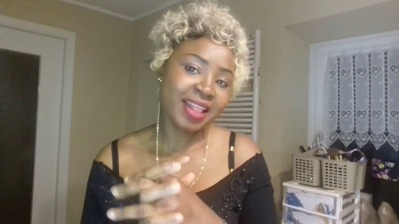 How to Wear Bra with your off shoulder top/dress - YouTube