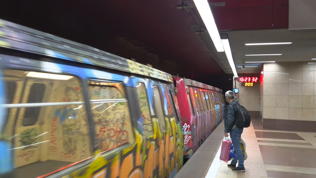 [4K HDR] Bucharest Metro- IVA Train 177-011-109 at station Jiului on M4 ...