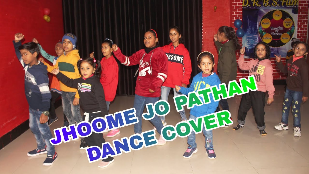 Dance on: Jhoome Jo Pathaan | Pathaan | Shah Rukh Khan,Deepika Padukone ...