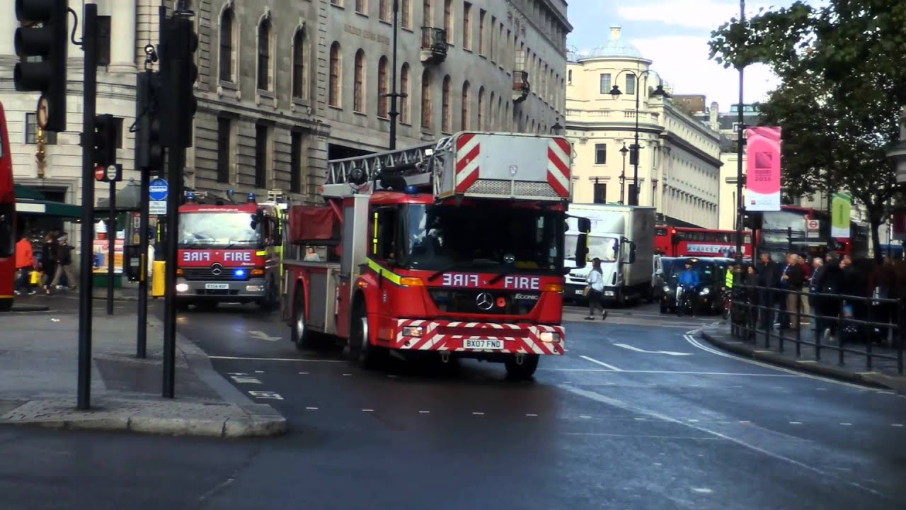LONDON FIRE BRIGADE - TL and Pump Soho Responding - YouTube