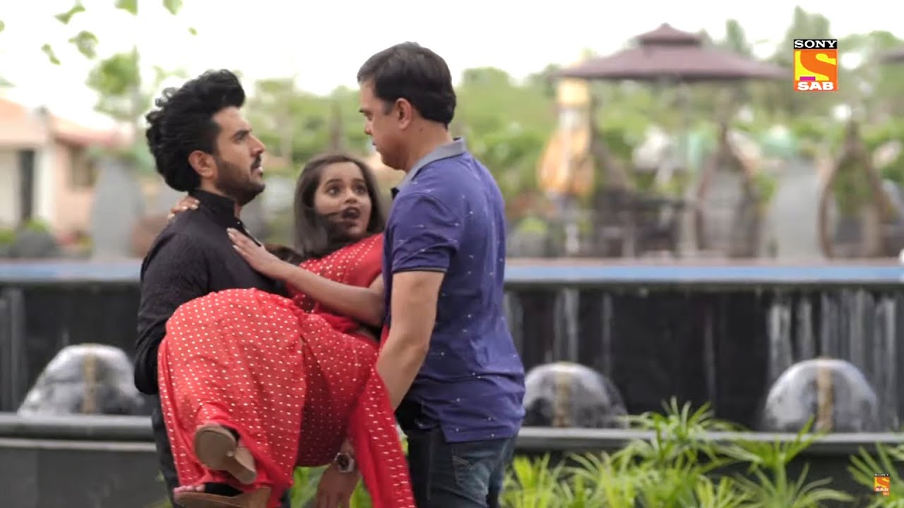 Rajesh Ne Kiya Sakhi ke Romantic Scene Ka The End | Wagle Ki Duniya ...