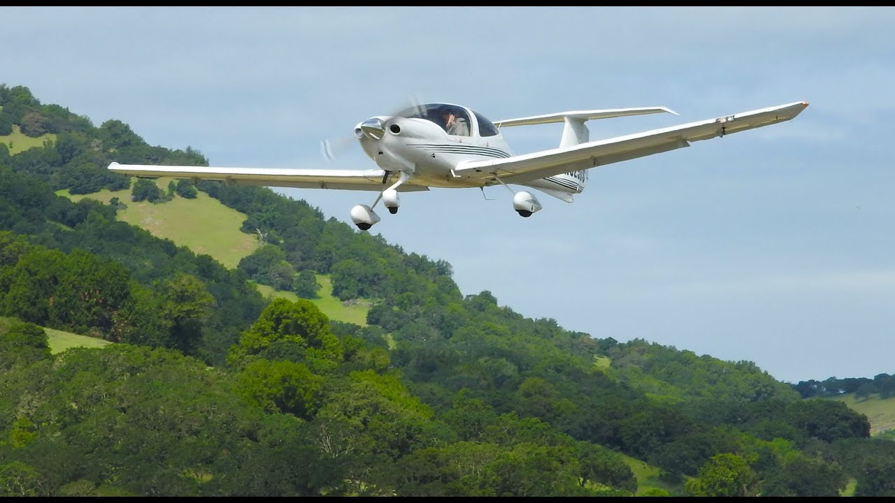DA40 Takeoff/Landing at Gnoss (2016) - YouTube