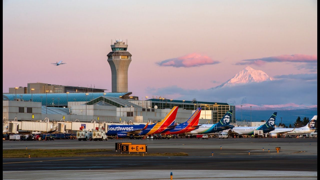Portland Plane Spotting Part 2 - YouTube