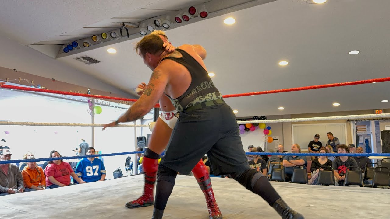 “Amazing” N8 Mattson vs “Unchained” Brandon Day - YouTube