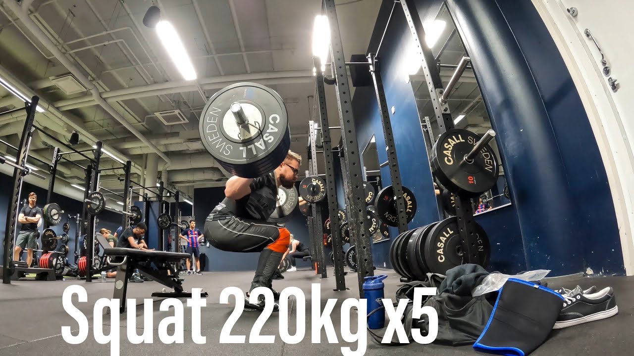 Squat 220kg x5 for the first time ever without spotter - YouTube