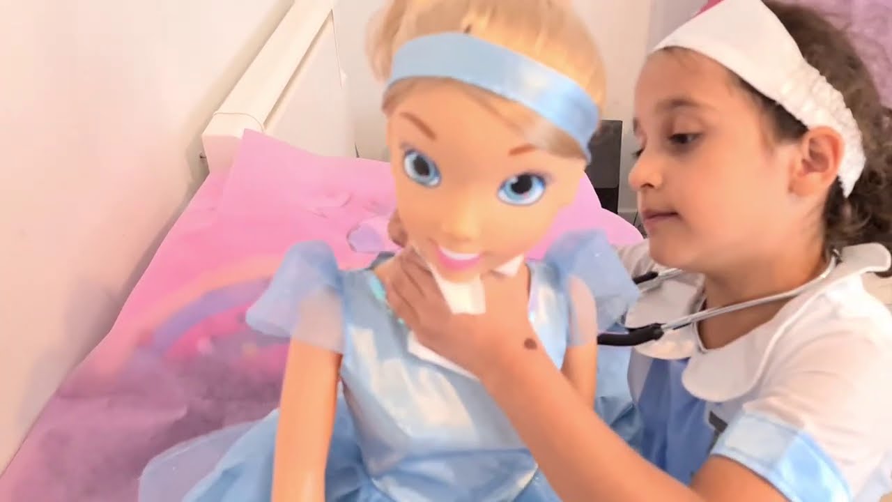 The Boo Boo Story From Diana and Cendrillon - YouTube