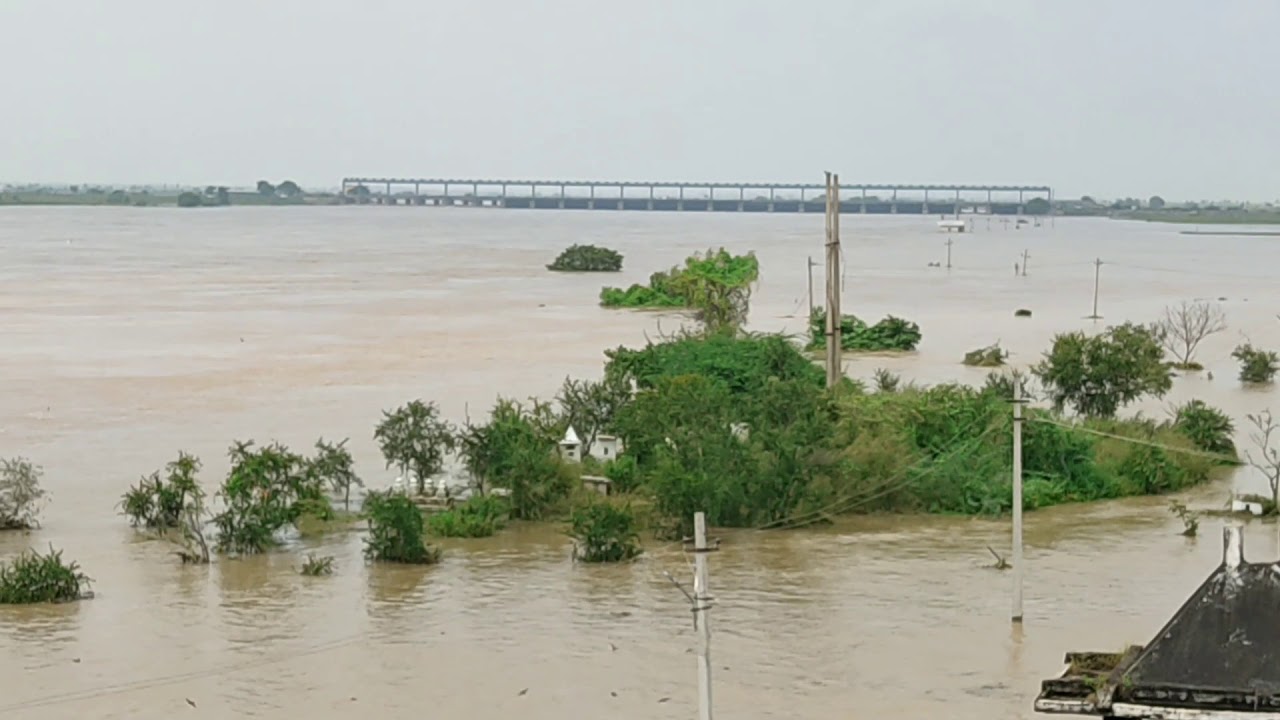 Bheema river from old bridge on 16-10-20 - YouTube