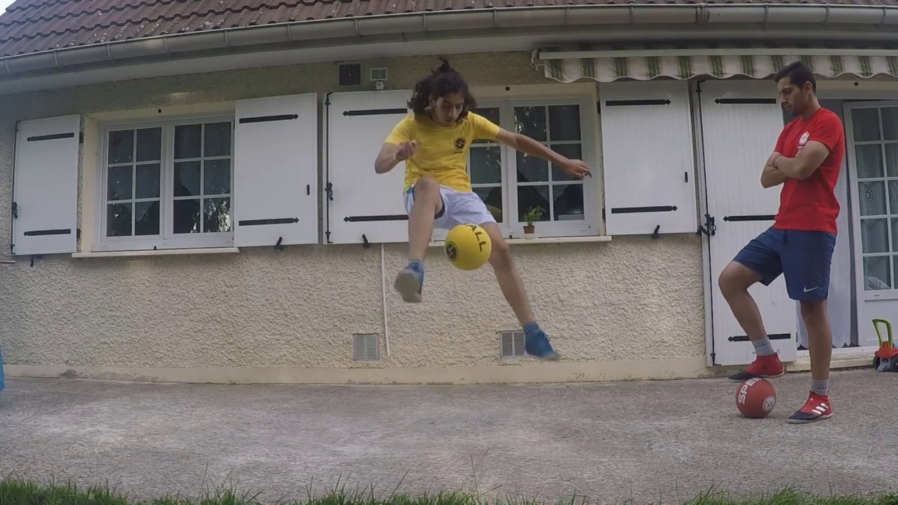 1VS1 DEFIS TECHNIQUE FOOTBALL ! 😱 - YouTube