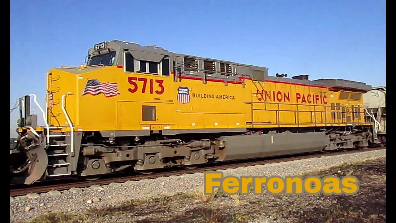 FXE y UP líderes, UP y FXE remotas intermedias con un carrusel cargado de la Union Pacific NOAS ...