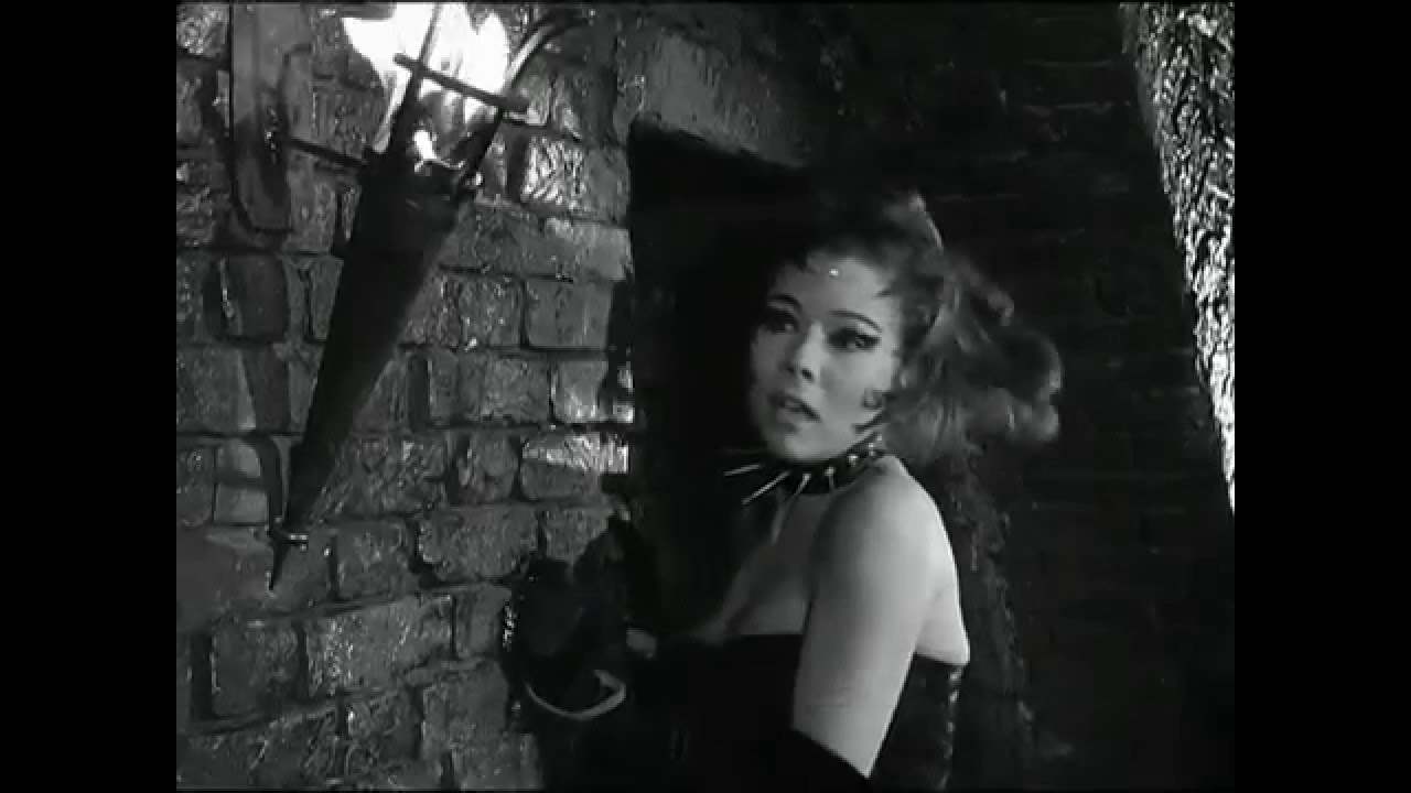 Diana Rigg Queen Of Sin