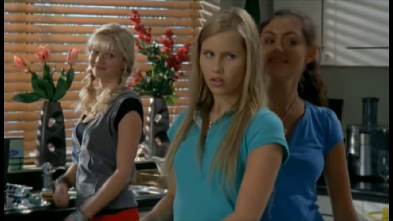 H2O - Emma y Ash (2x09) - YouTube