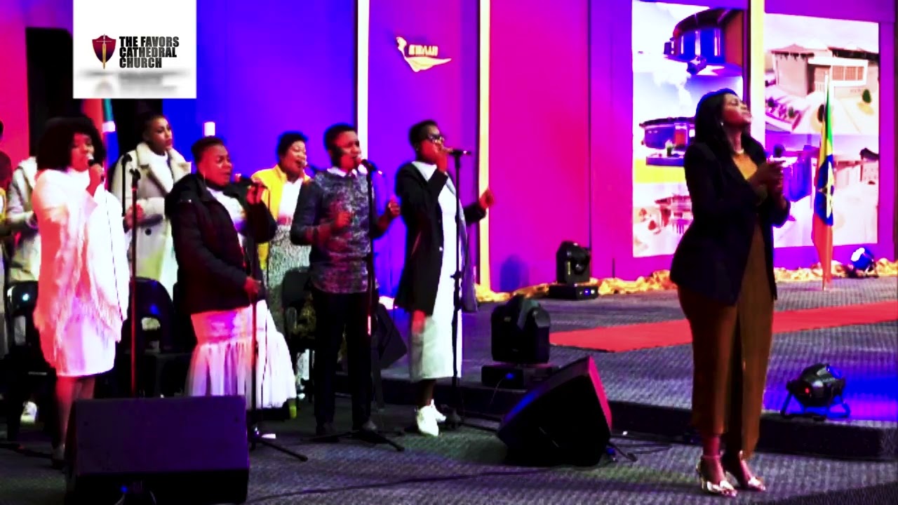 Putuma Tiso - Worship Medley - YouTube