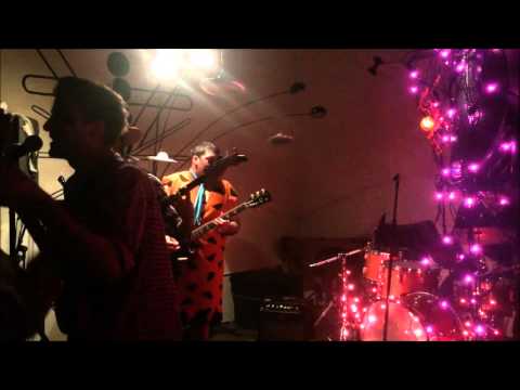 SPIRIT GHOST ( aka SEXY GIRLS ) - \