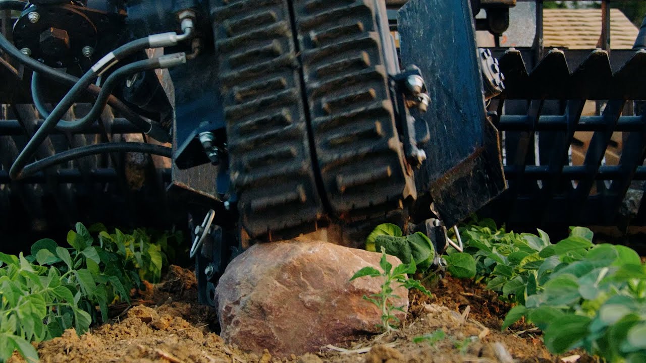 Autonomous rock picker picks up to 600 rocks per hour | 2024 Iowa Ag ...