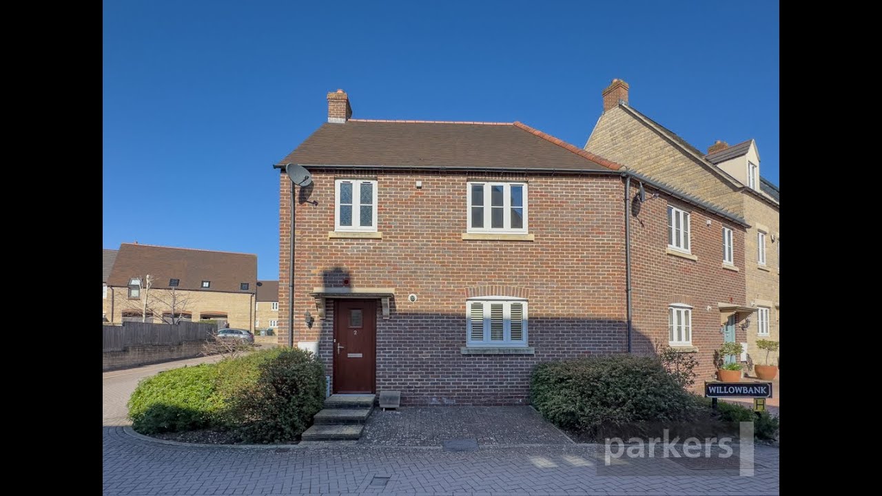 FOR SALE - Three Bedroom Modern Witney Home - YouTube