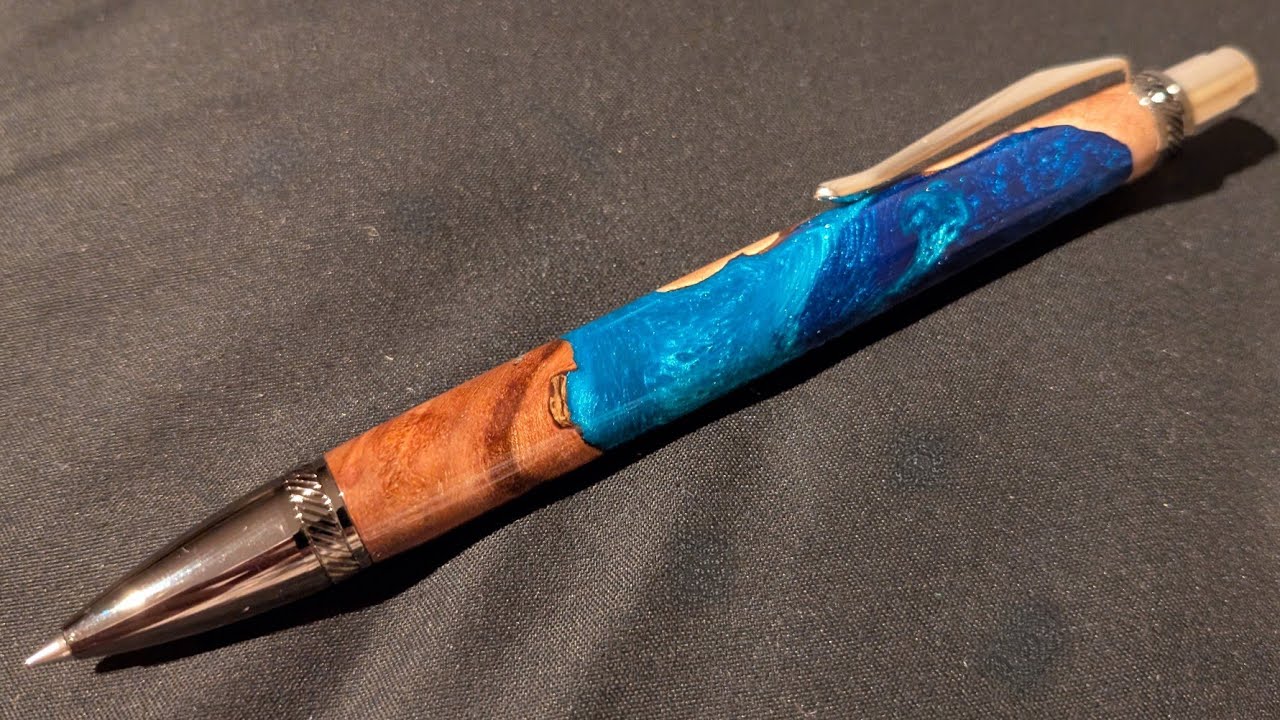 Cyan vs. Blue Battle in an Airfoil Click Pen - YouTube