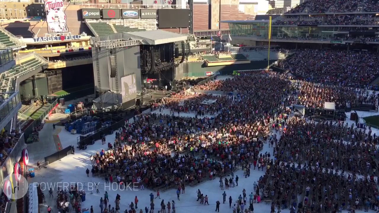 Nelly "E.I." @ Target Field 07/29/2017 (Hooke Audio) - YouTube