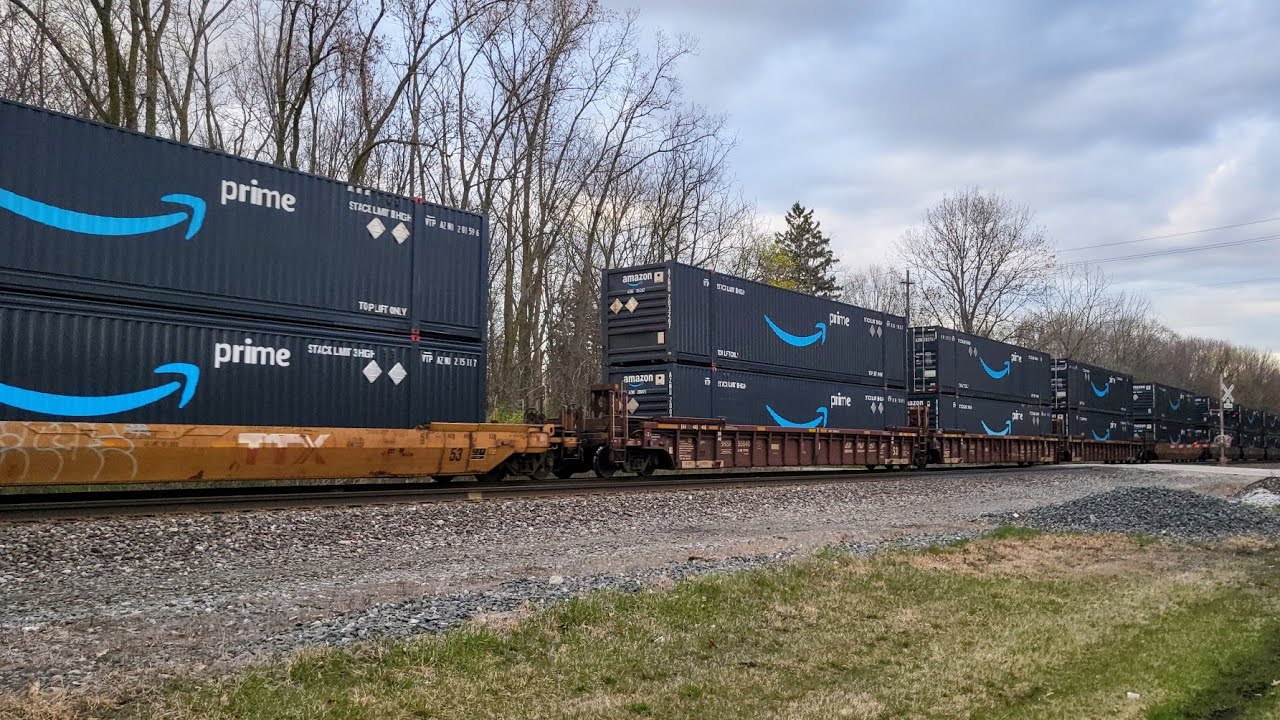 60MPH CSX Amazon Prime Intermodal I003 - ET44AH #3366 & ES40DC #5492 ...