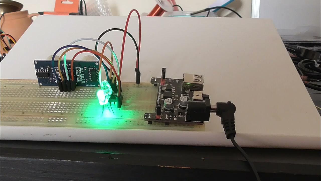 Using an ultrasonic sensor (HCSR-04) with an Attiny85 - YouTube