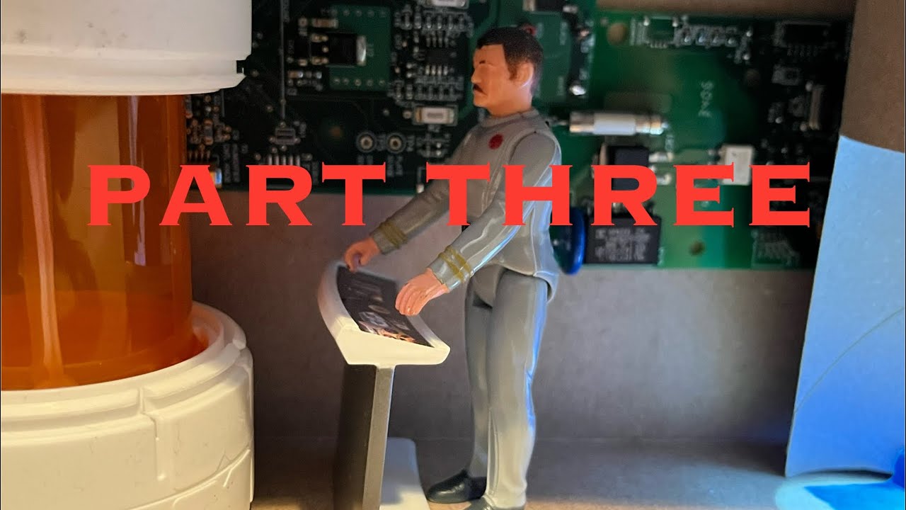 Enterprise Refit Playset, Part Three: Main Engineering - YouTube