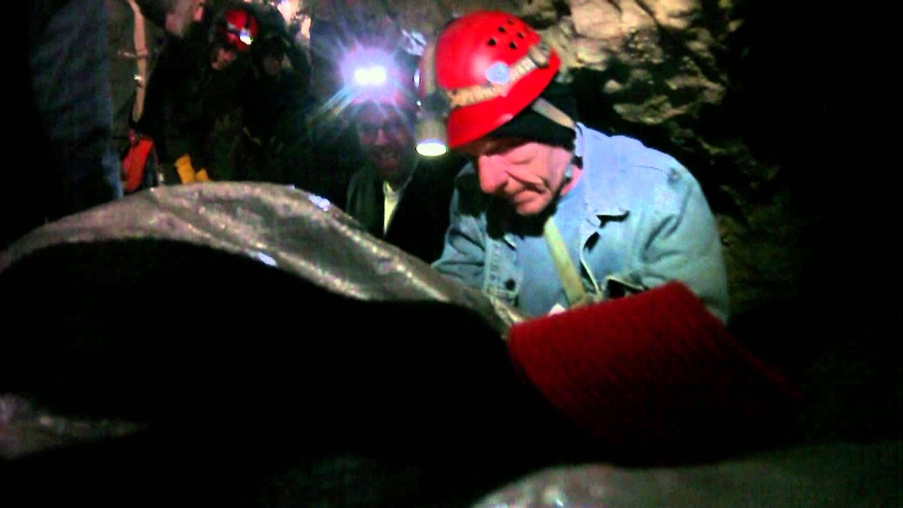 NCRC Orientation to Cave Rescue - Basic litter handling practice ...