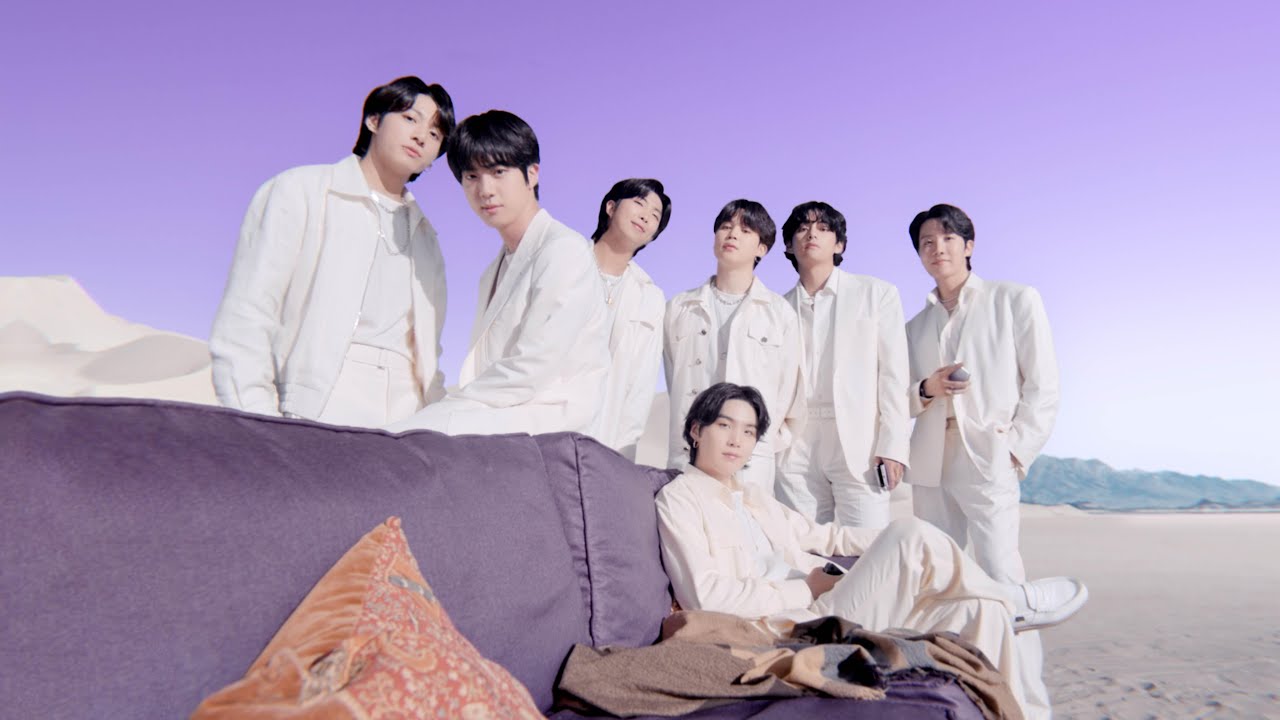 Galaxy x BTS: Unfold your world with Galaxy Z Flip4 - YouTube