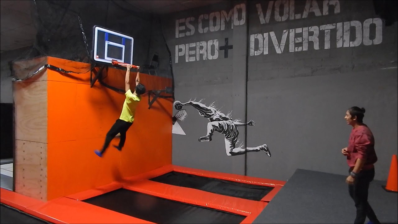 Jump Street Saltillo Nueva Area ¡Wonderland! - YouTube