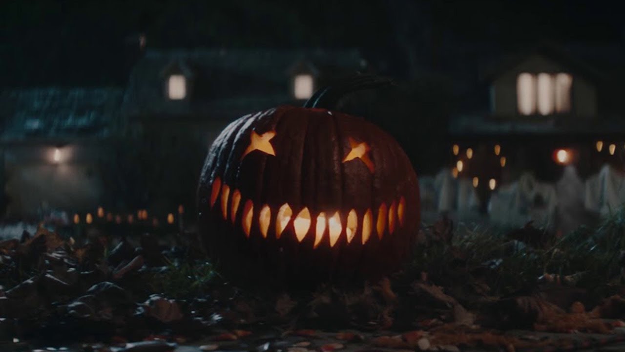 Scary Halloween Urban Legends You Should Never Break - YouTube