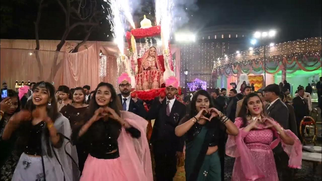 Palki Mein Hoke Sawar Chali Re Bridal Entry Dulhan Ki Entry Youtube
