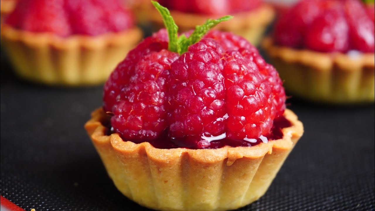 Raspberry Mini Tarts: The Perfect Summer Snack! - YouTube