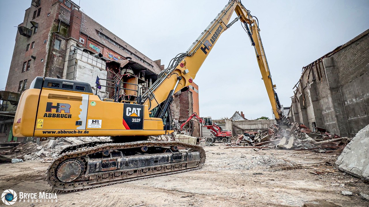 Großer Abriss - BIG demolition - CATERPILLAR Excavator CAT 352F ...