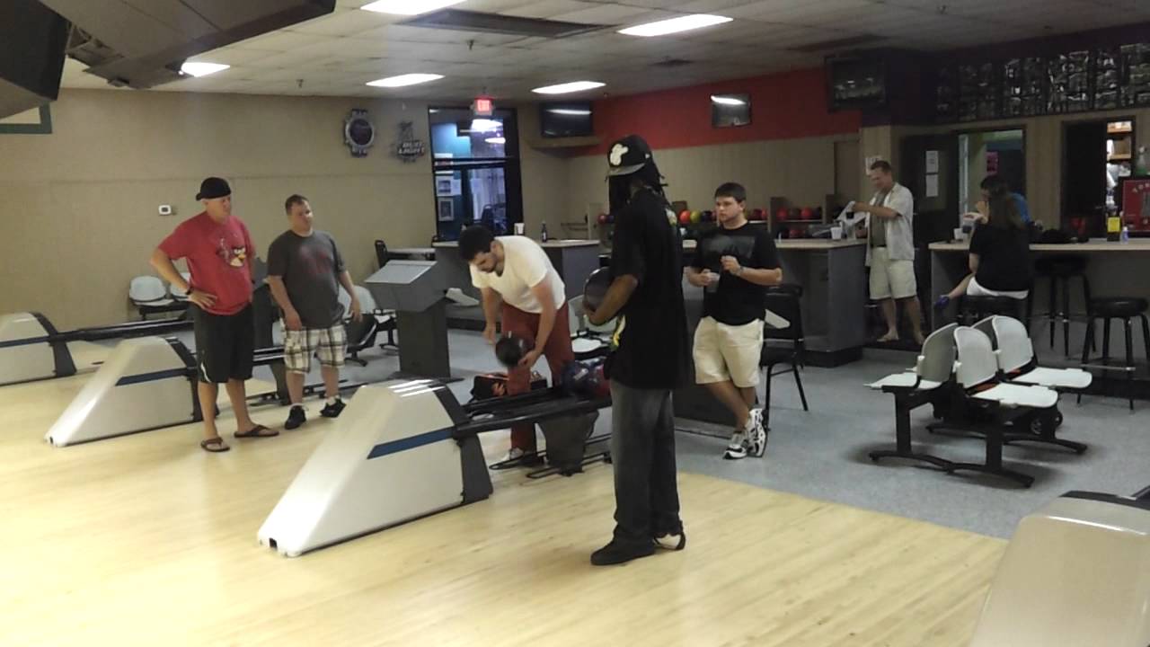 My new bowling form 2 - YouTube