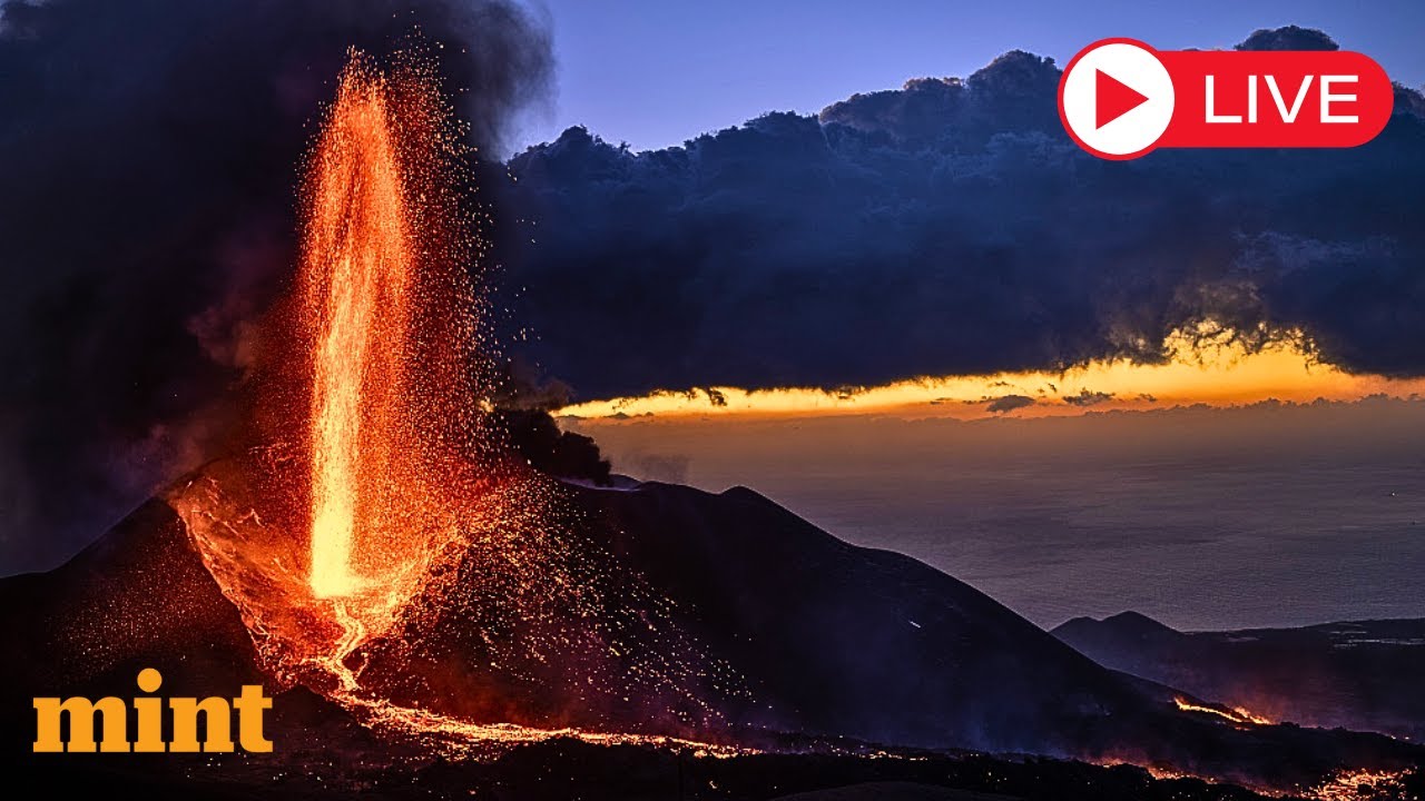 Kilauea Volcano LIVE: Lava flows from Hawaii's Kilauea Volcano ...