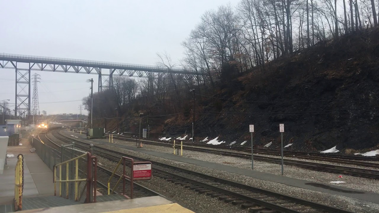 Amtrak southbound to Poughkeepsie. - YouTube