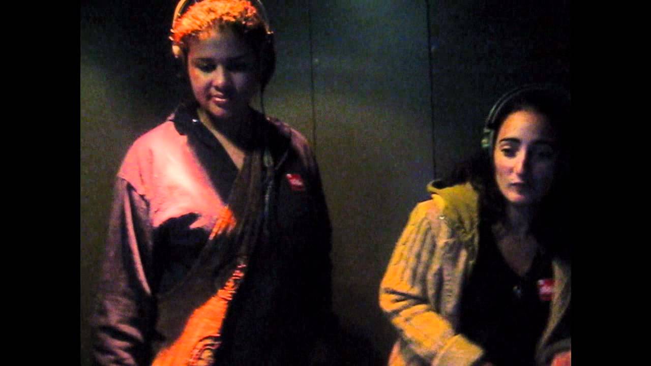 Anna and Nat sing.wmv - YouTube