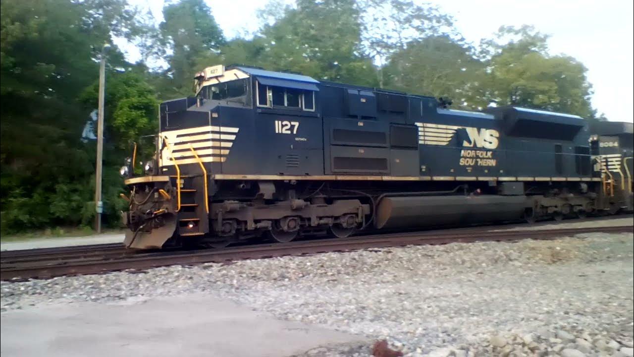 NS 8026 leads NS 890 with 2 rear DPU (5/7/2021) - YouTube