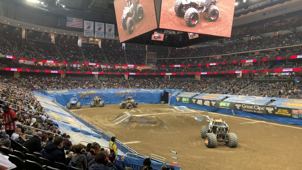 Monster Jam triple threat 2020 Newark - YouTube