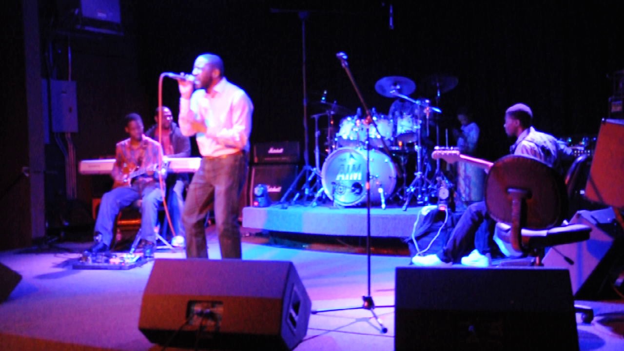 Frankie Beverly & Maze - Before I Let Go (Terry Gresham cover) - YouTube