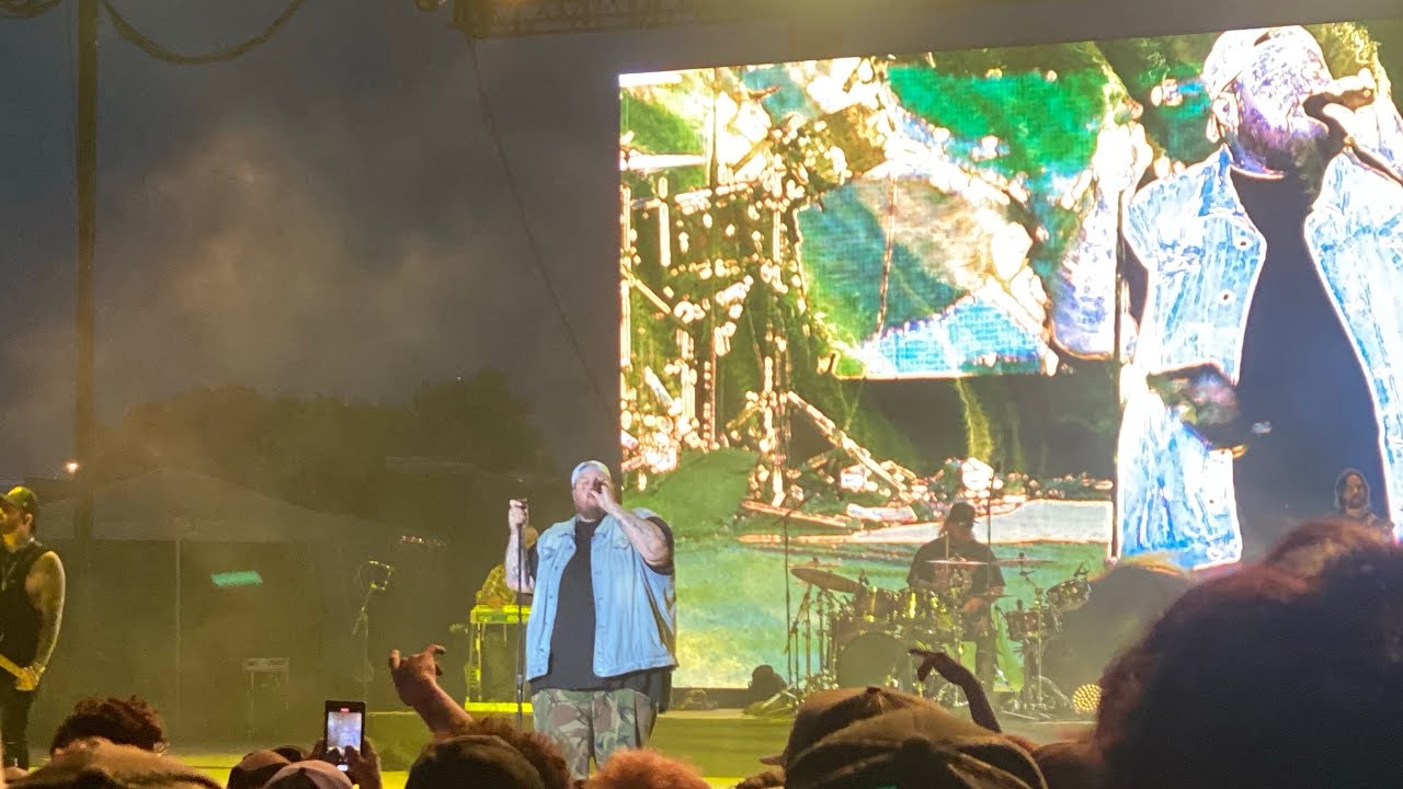 North Dakota State Fair 2023 Jelly Roll - YouTube