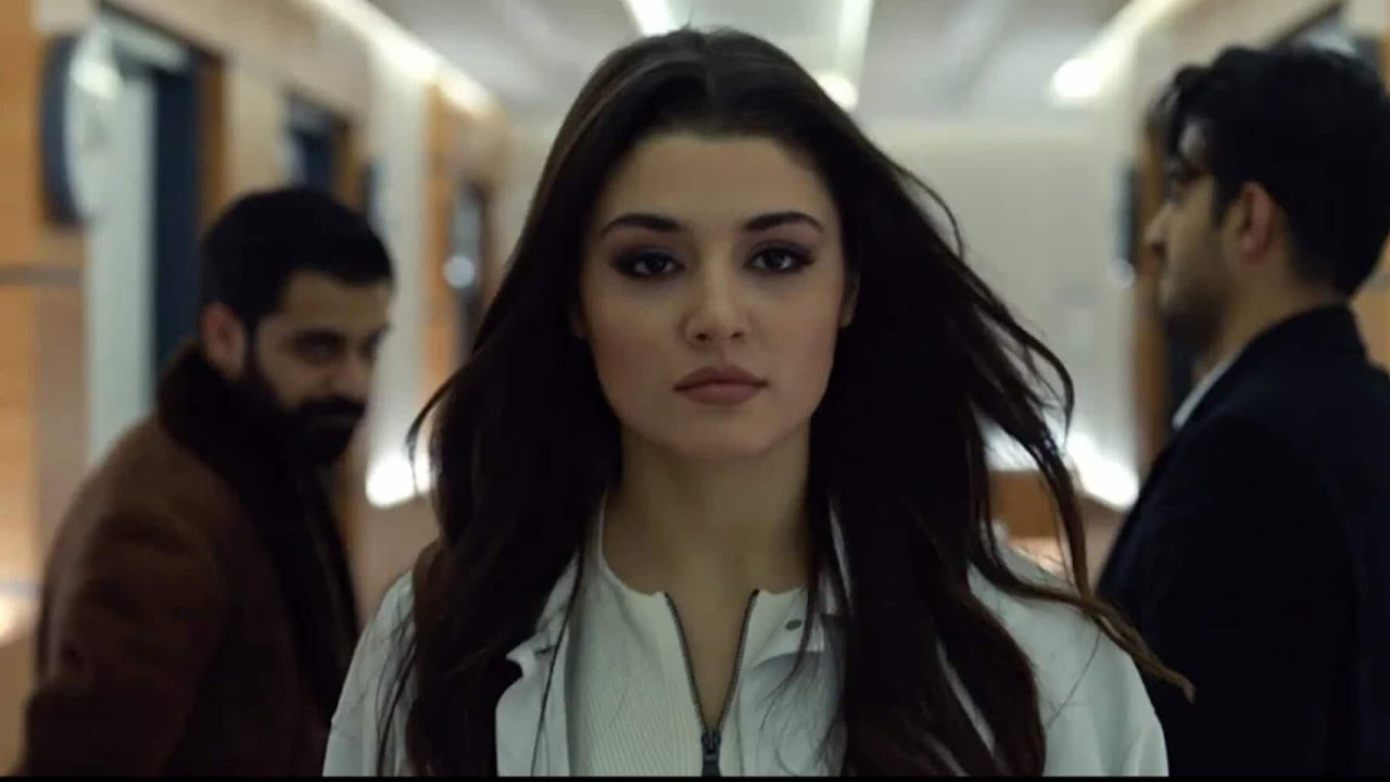 Hande ercel swag, she's savage 🔥🔥 - YouTube