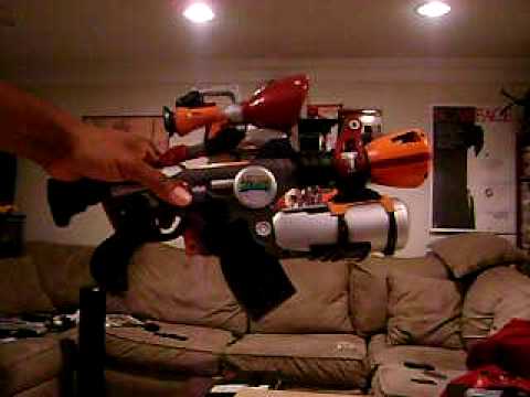 Monsters vs. Aliens Gun/Nerf - YouTube