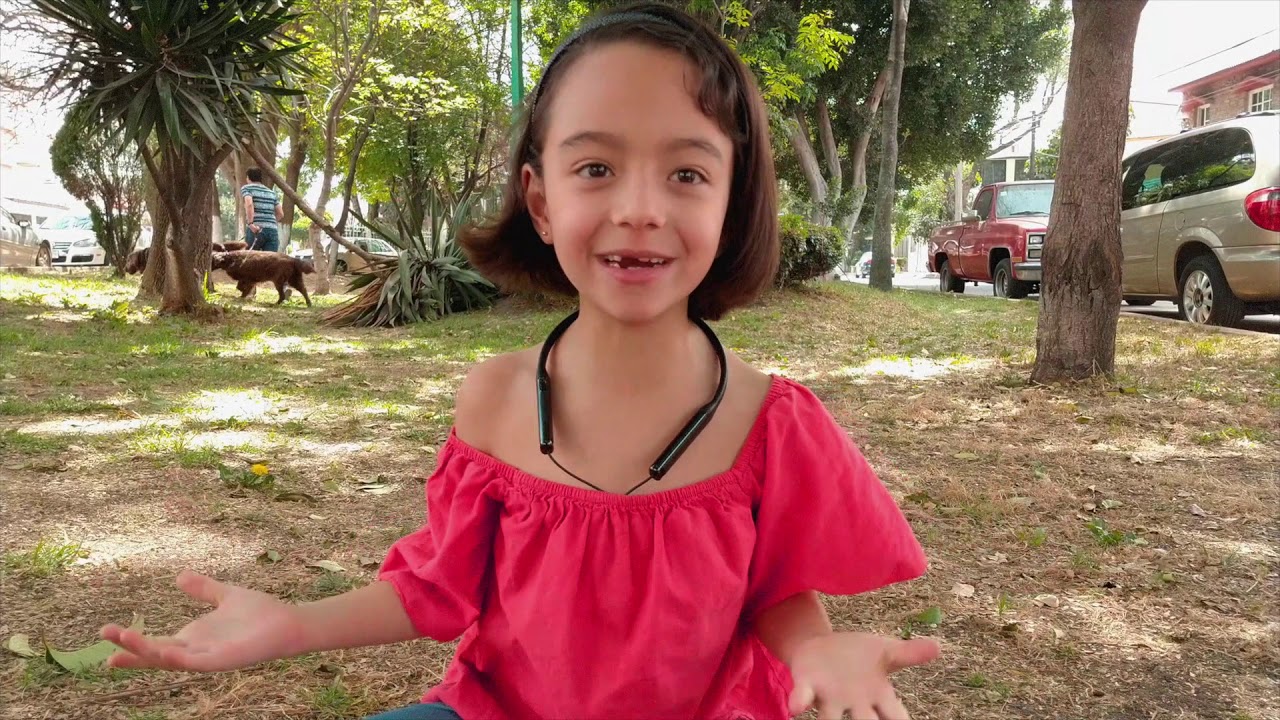 El Mundo de Emma Introducción - YouTube
