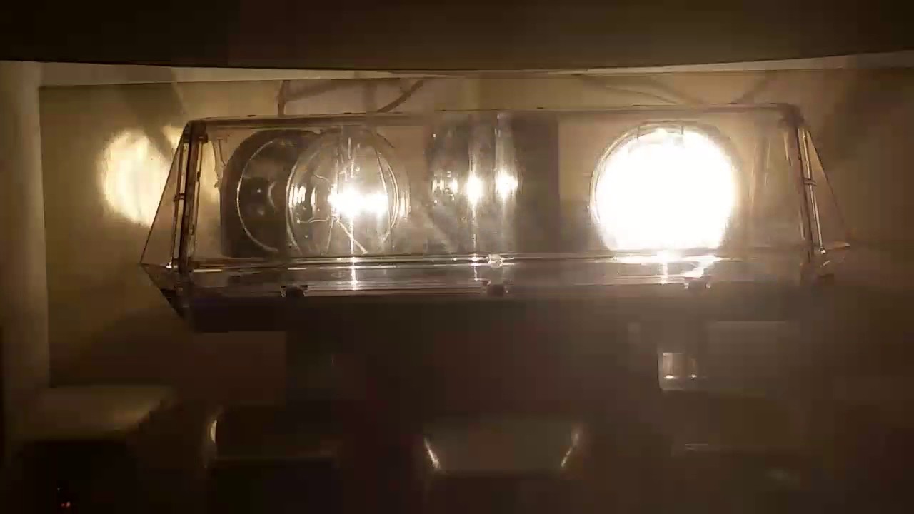 Sealed beam Code 3 Mini XL 9000 lightbar in operation - YouTube