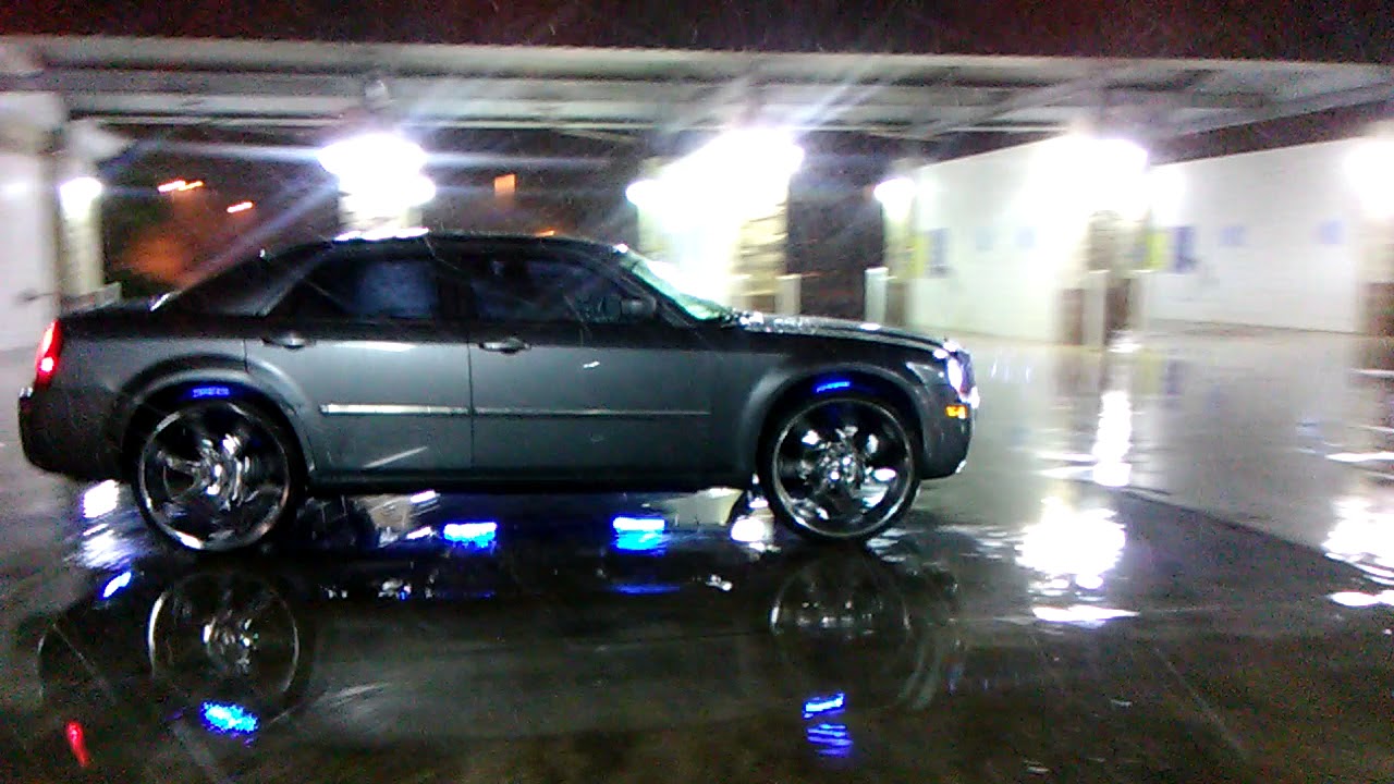 Chrysler on 26s in snow Gonzales tx ⛄ - YouTube